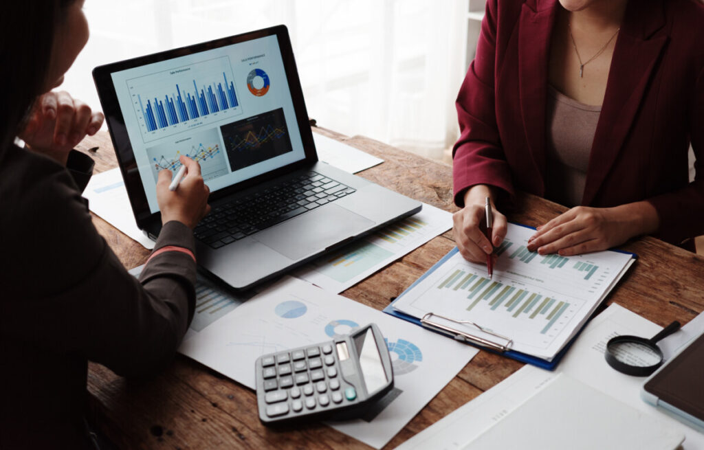 Finance vs Accounting: Which Major Is Better for Your Career? – College ...